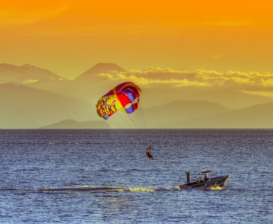 Parasail Taupo - Big Sky Parasailing Flights Lake Taupo